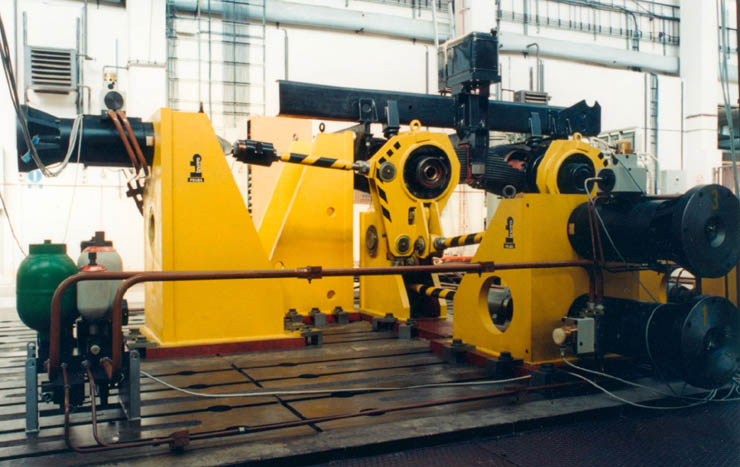 Linear Actuator - Car Axle Testing Machine | Hylec Controls